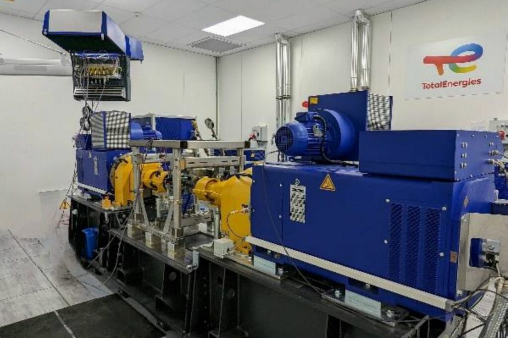 TotalEnergies dévoile son standard de spécification de fluides VE